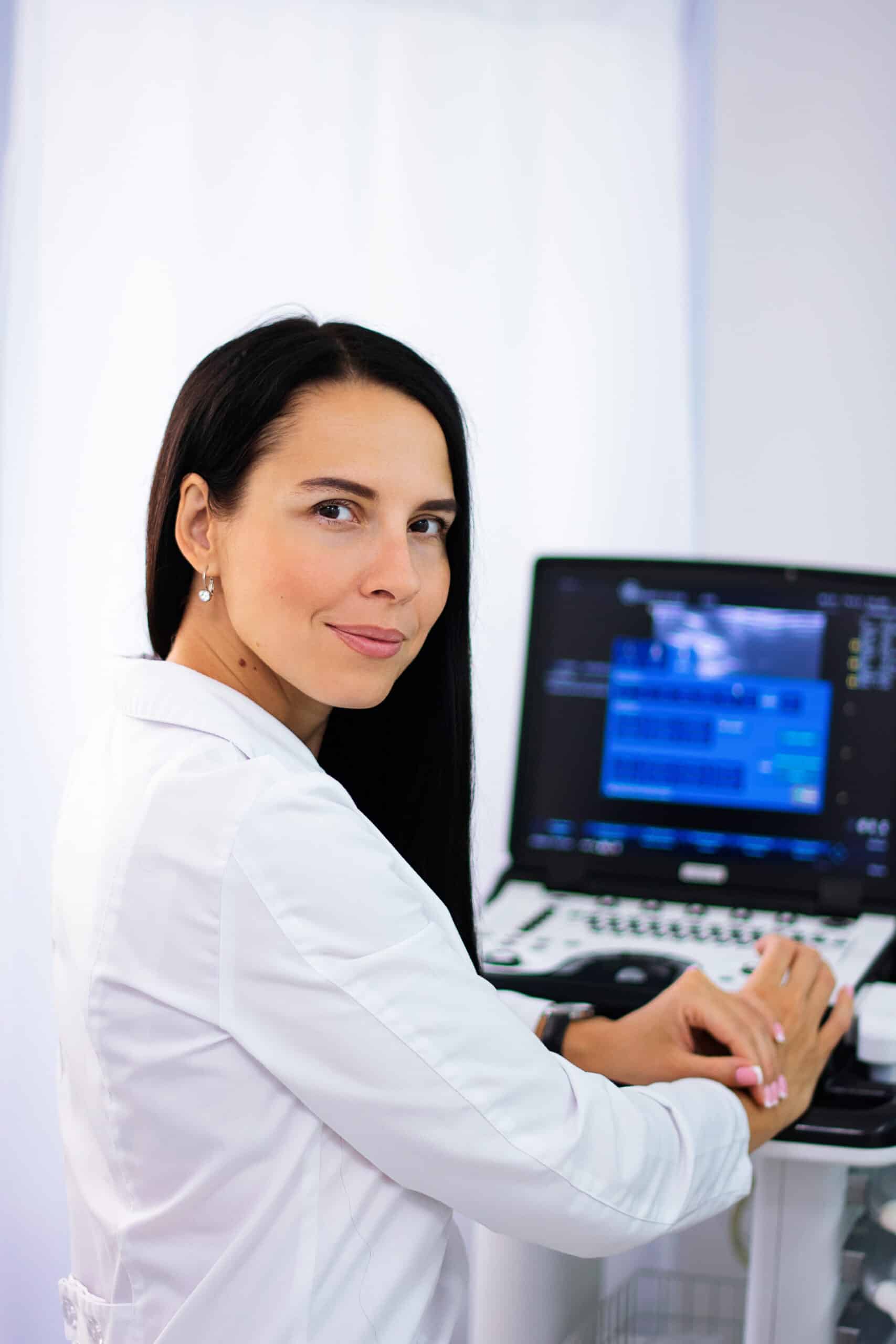 Doctor Gradil - Online Gynaecologist